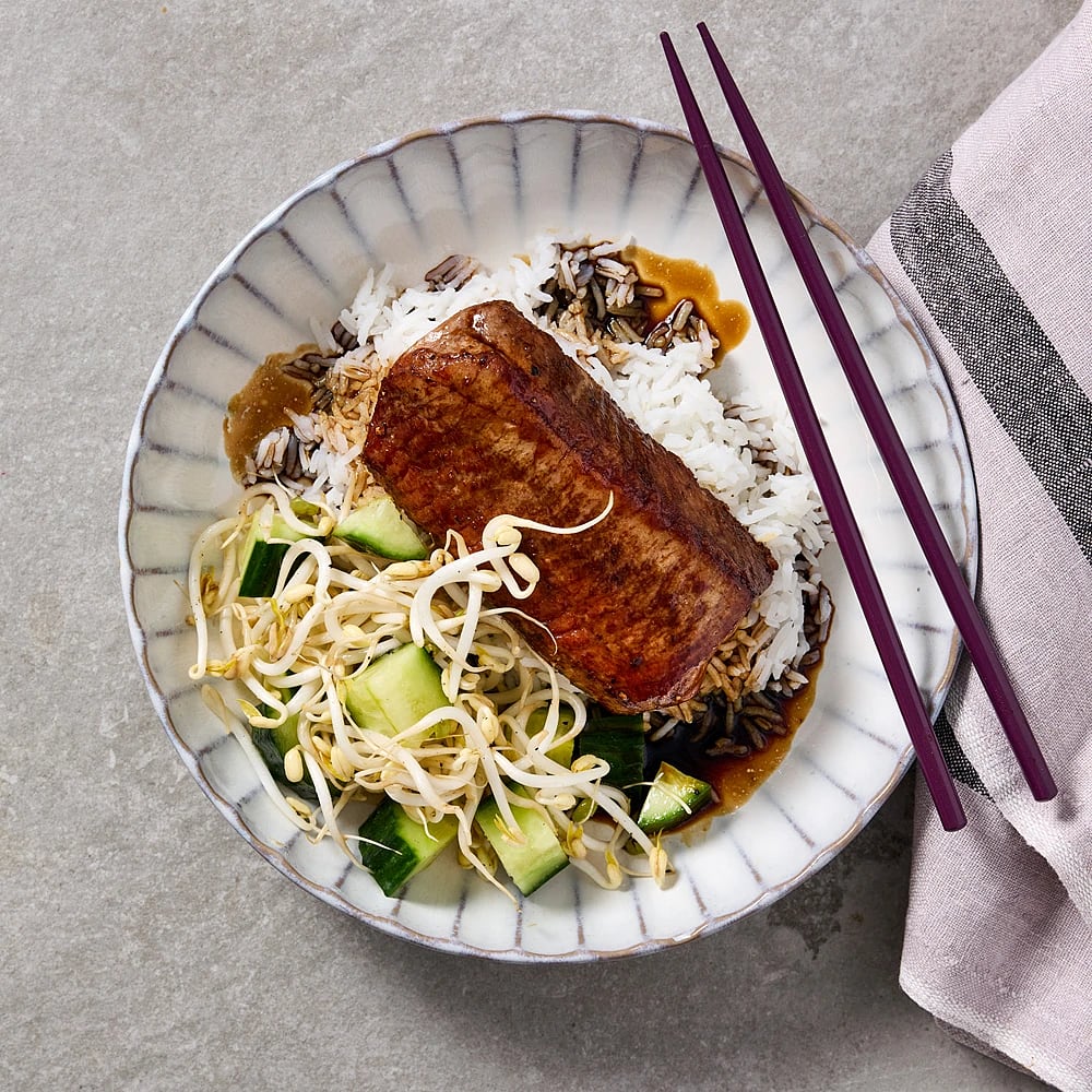 Clarias med teriyakisås och syrlig gurksallad | Recept ICA.se