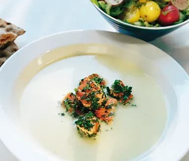 Potatis- och purjolökssoppa med lax | Recept ICA.se