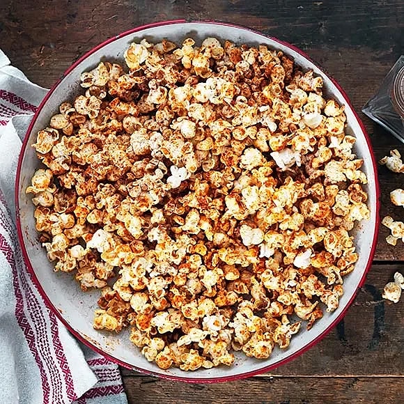 Popcorn med kokos, kanel och chili | Recept ICA.se