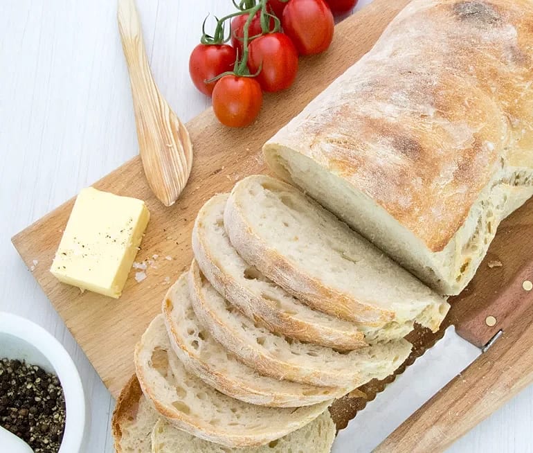 Levain med jäst (ljust surdegsbröd) | Recept ICA.se