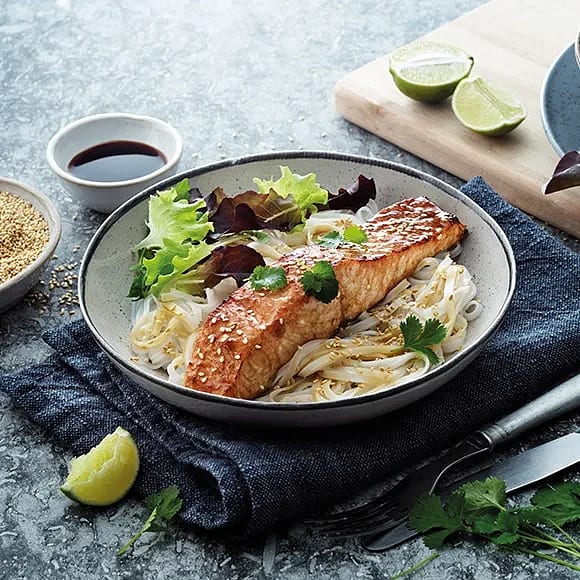 Kryddig soja- & ingefärslax | Recept ICA.se