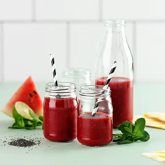 Smoothie med vattenmelon, jordgubbar och mynta | Recept ICA.se