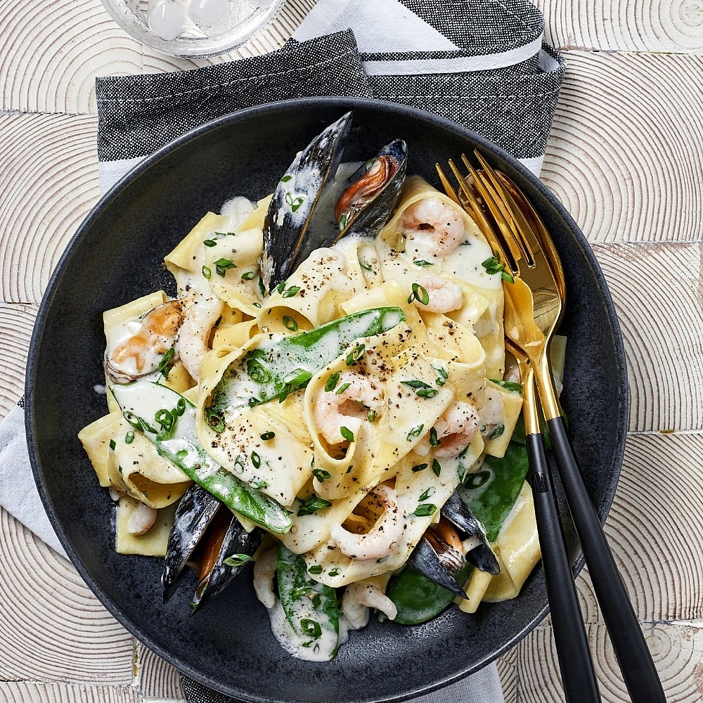 Skaldjurspasta med musslor och papardelle | Recept ICA.se