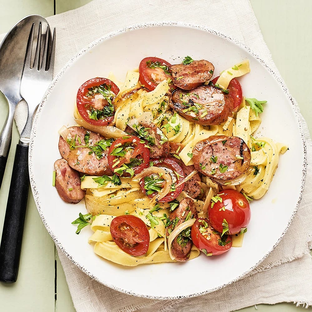 Pasta med salsiccia, tomat och persilja | Recept ICA.se