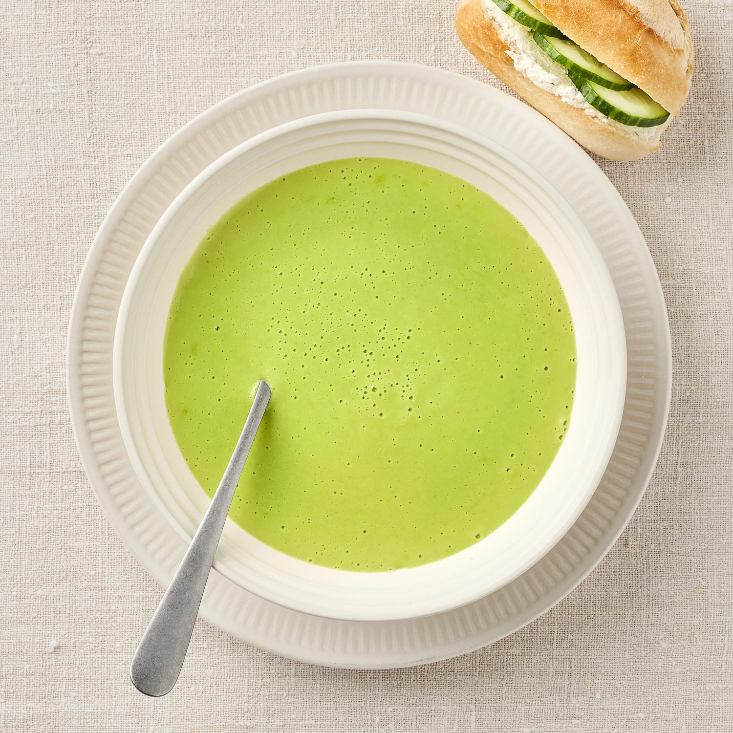 Soppa på gröna ärtor | Recept ICA.se