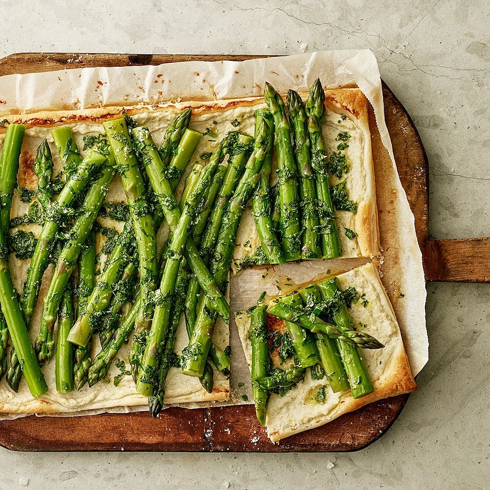 Flarn med sardeller och sparris | Recept ICA.se