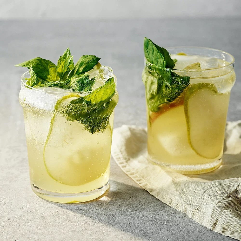 Pärondrink med mynta | Recept ICA.se