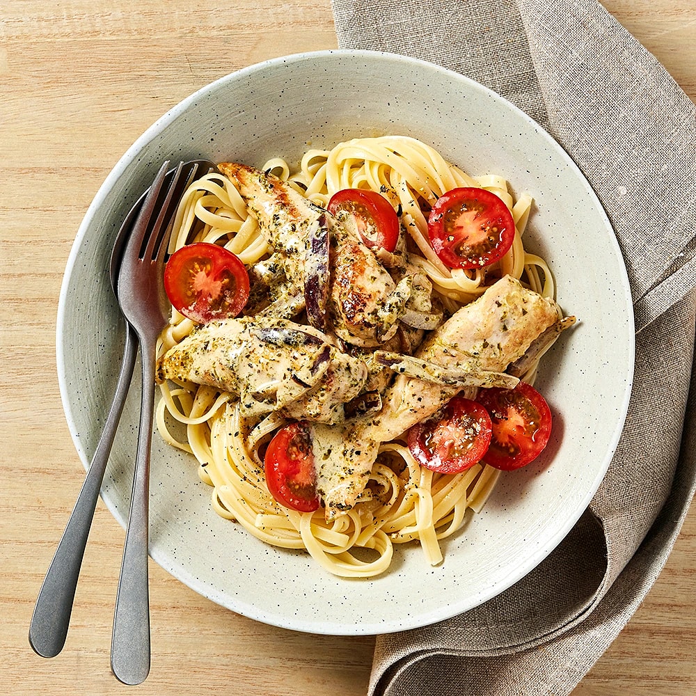 Kycklingpasta med basilikapesto | Recept ICA.se