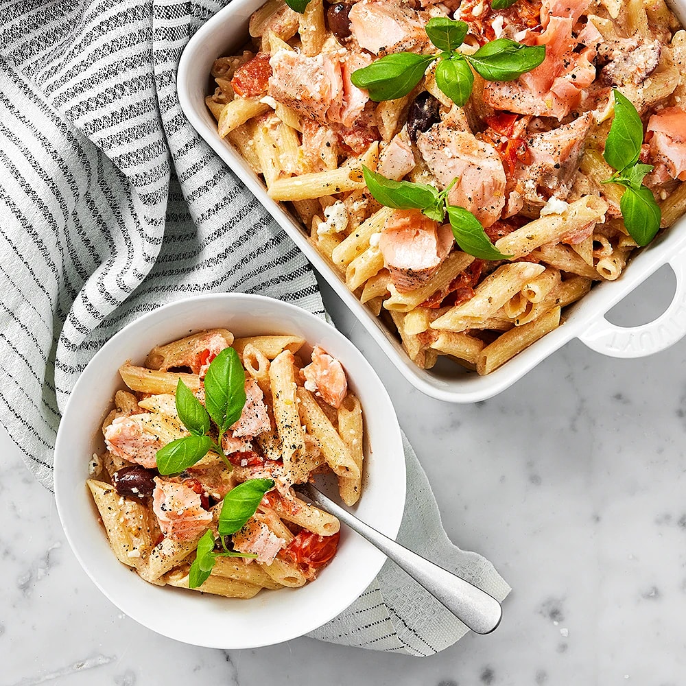 Fetaost- och laxpasta | Recept ICA.se