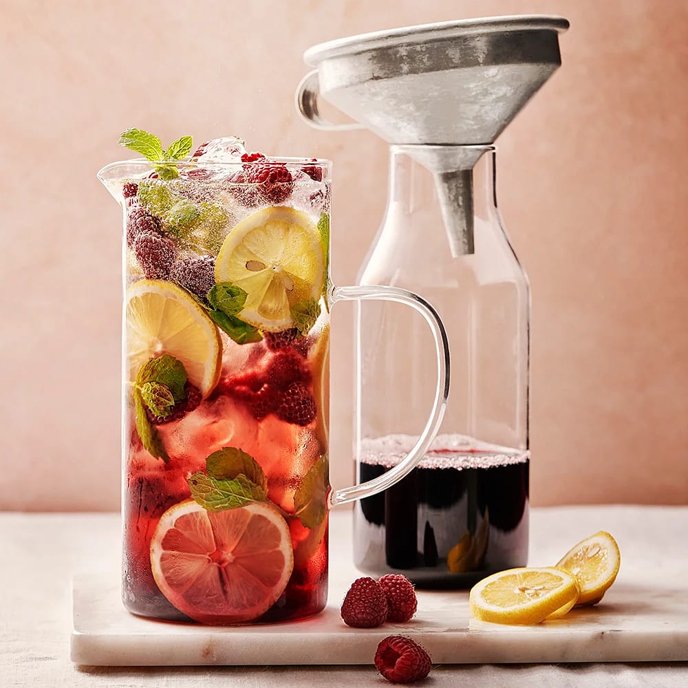 Vit sangria med hallon | Recept ICA.se