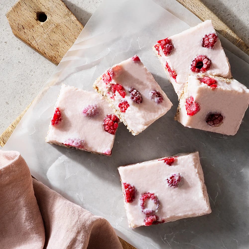 Frozen yoghurt bars med hallon | Recept ICA.se