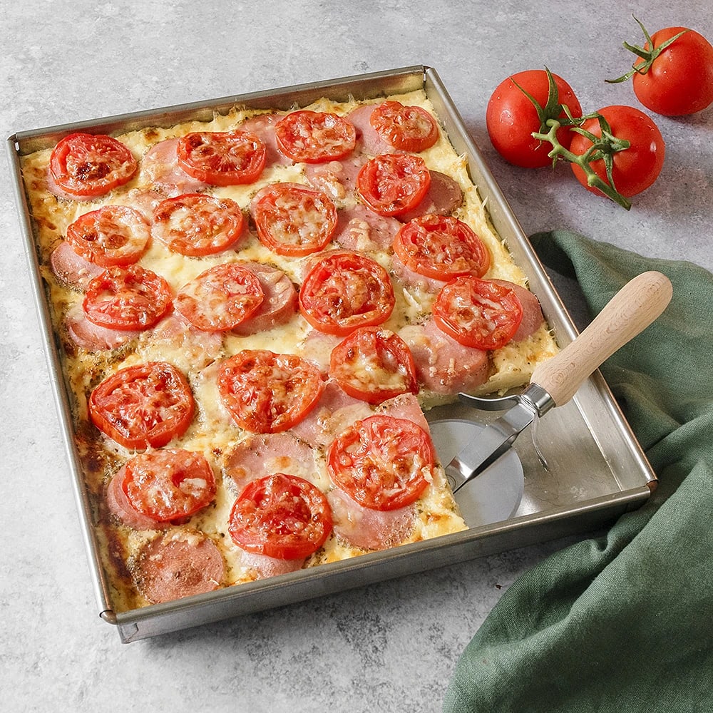 Makaronipizza med falukorv | Recept ICA.se