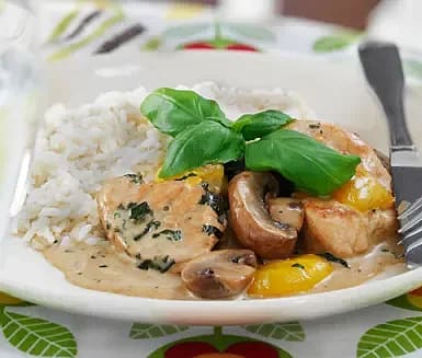 Svamp- och paprikakyckling | Recept ICA.se