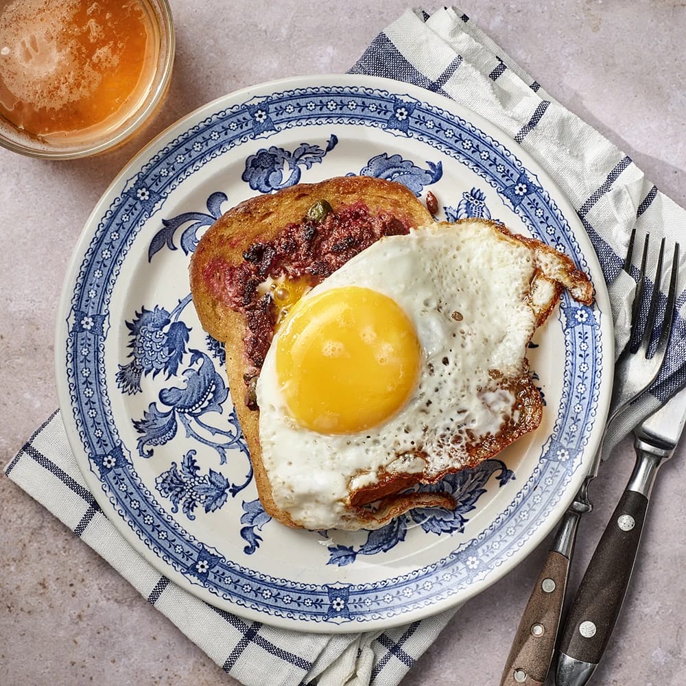 Parisare med stekt ägg | Recept ICA.se