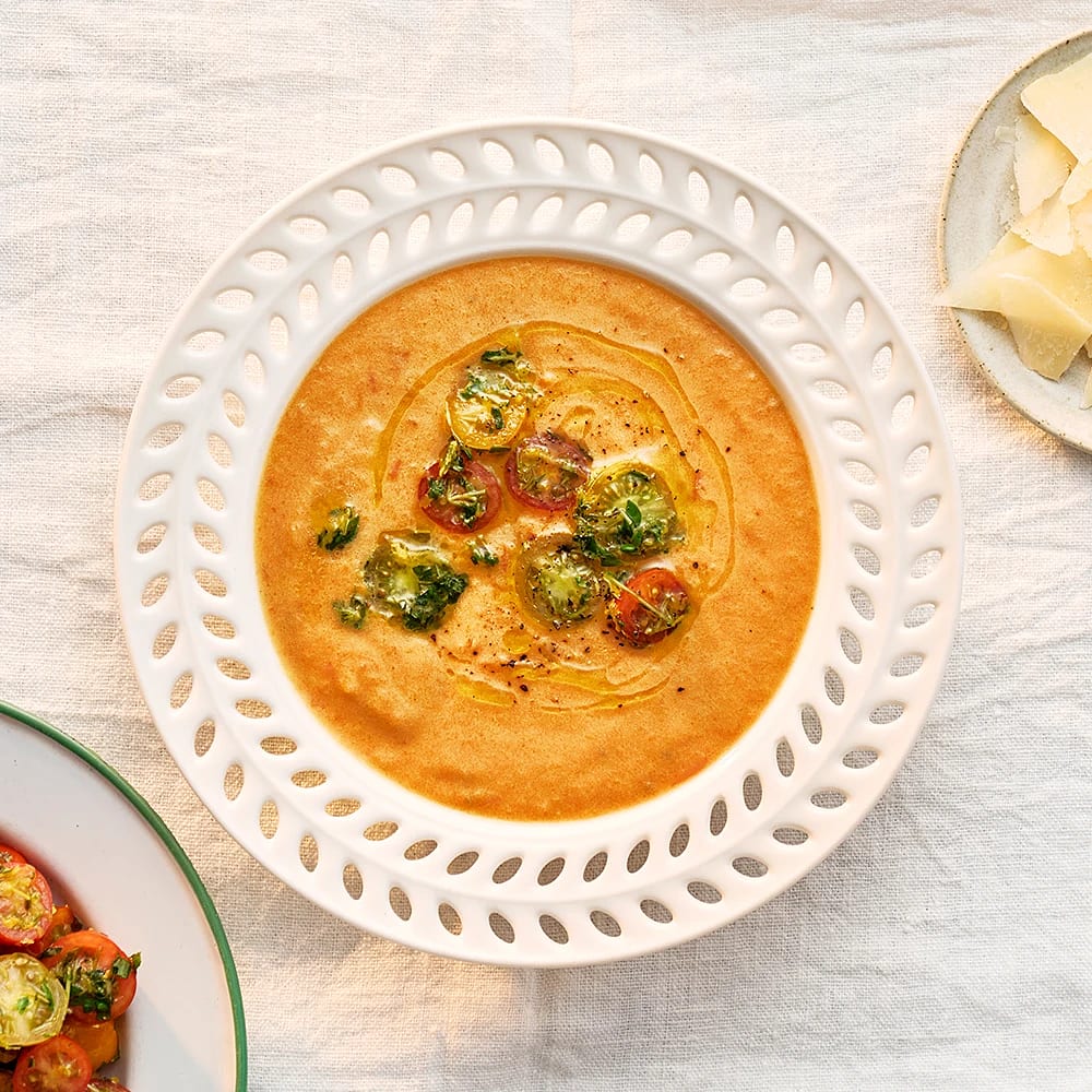Soppa med marinerade och bakade tomater | Recept ICA.se
