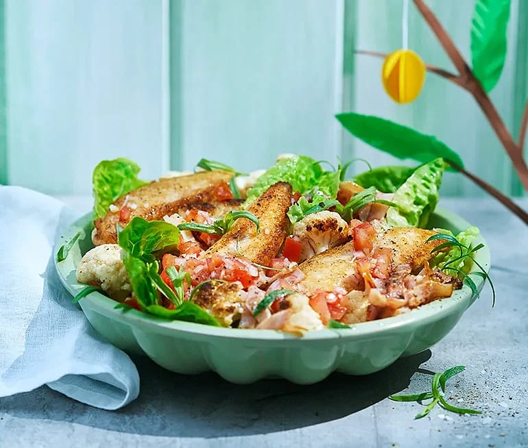 Kycklinginnerfilé med blomkål och kycklingbacon | Recept ICA.se