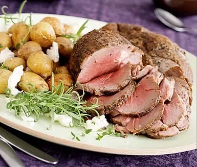 Örtkryddad lammstek med chèvre | Recept ICA.se