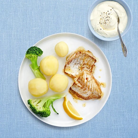 Stekt sej med citronsås och broccoli | Recept ICA.se