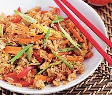 Fried rice med grönsaker och ägg | Recept ICA.se