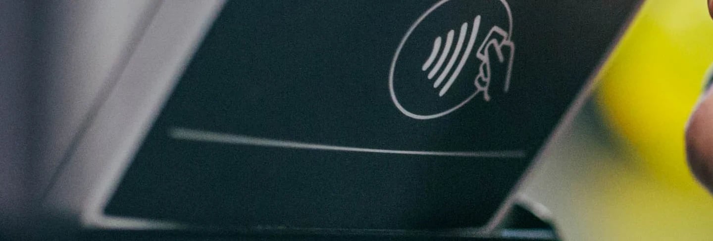 Bankkort med blipp blir fler och fler | ICA Banken