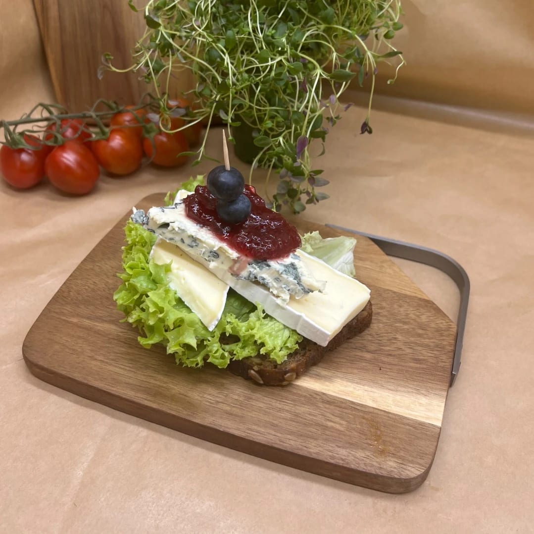 Smörrebröd med ost - Produktsida | Catering ICA Maxi Eskilstuna