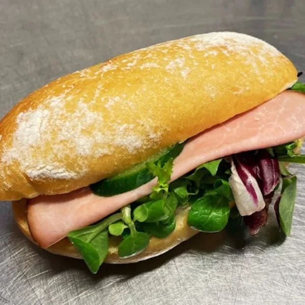 Ljus ost -& skinkfralla - Produktsida | Catering ICA Kvantum Huskvarna