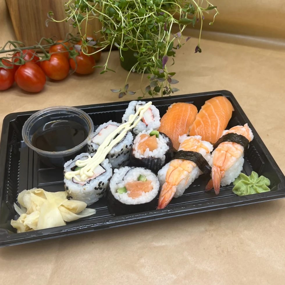 Sushi 9 bitar - Produktsida | Catering ICA Maxi Eskilstuna