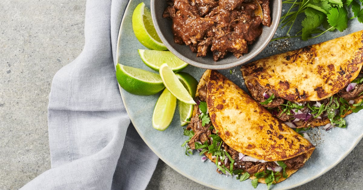 Pulled tacos - recept på pulled pork, chicken och salmon till tacos | ICA