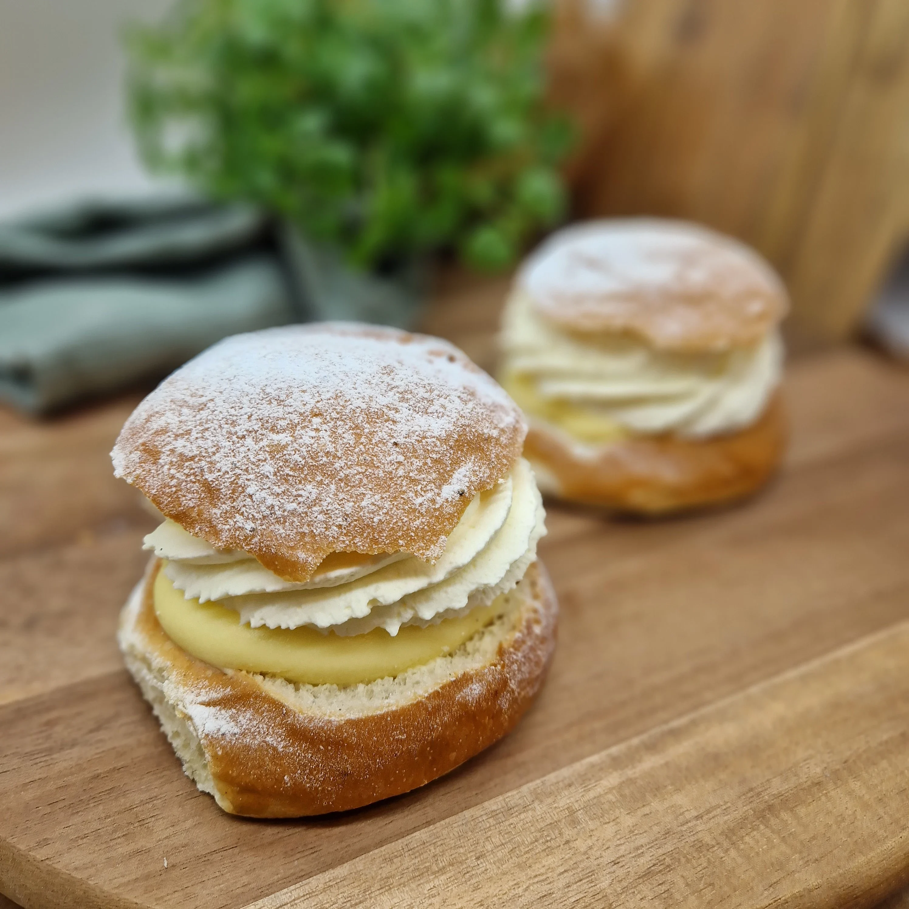 Semla 2-pack vaniljfyllning | Catering ICA Maxi Motala