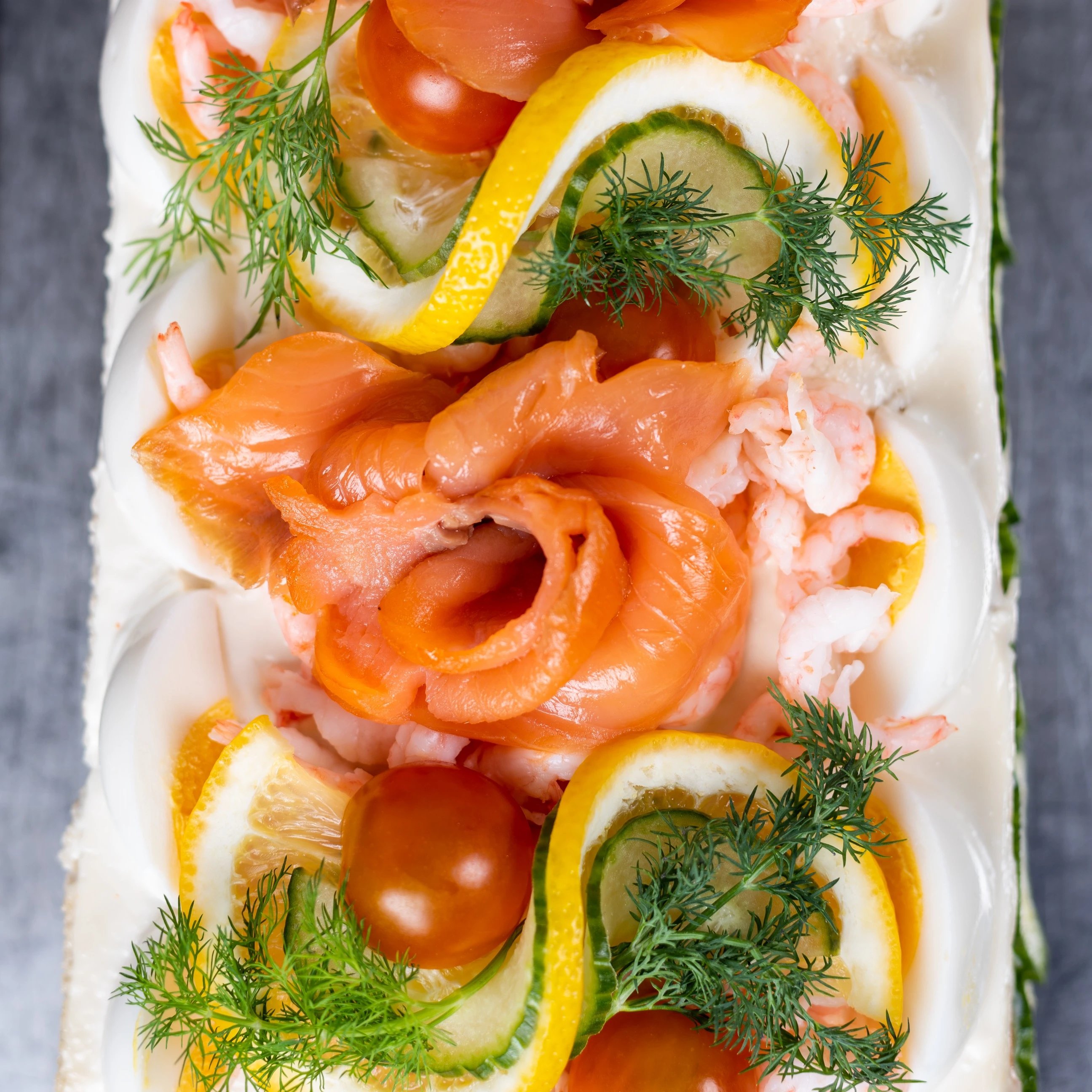 Smörgåstårta med lax-ros | Catering ICA Maxi Falun