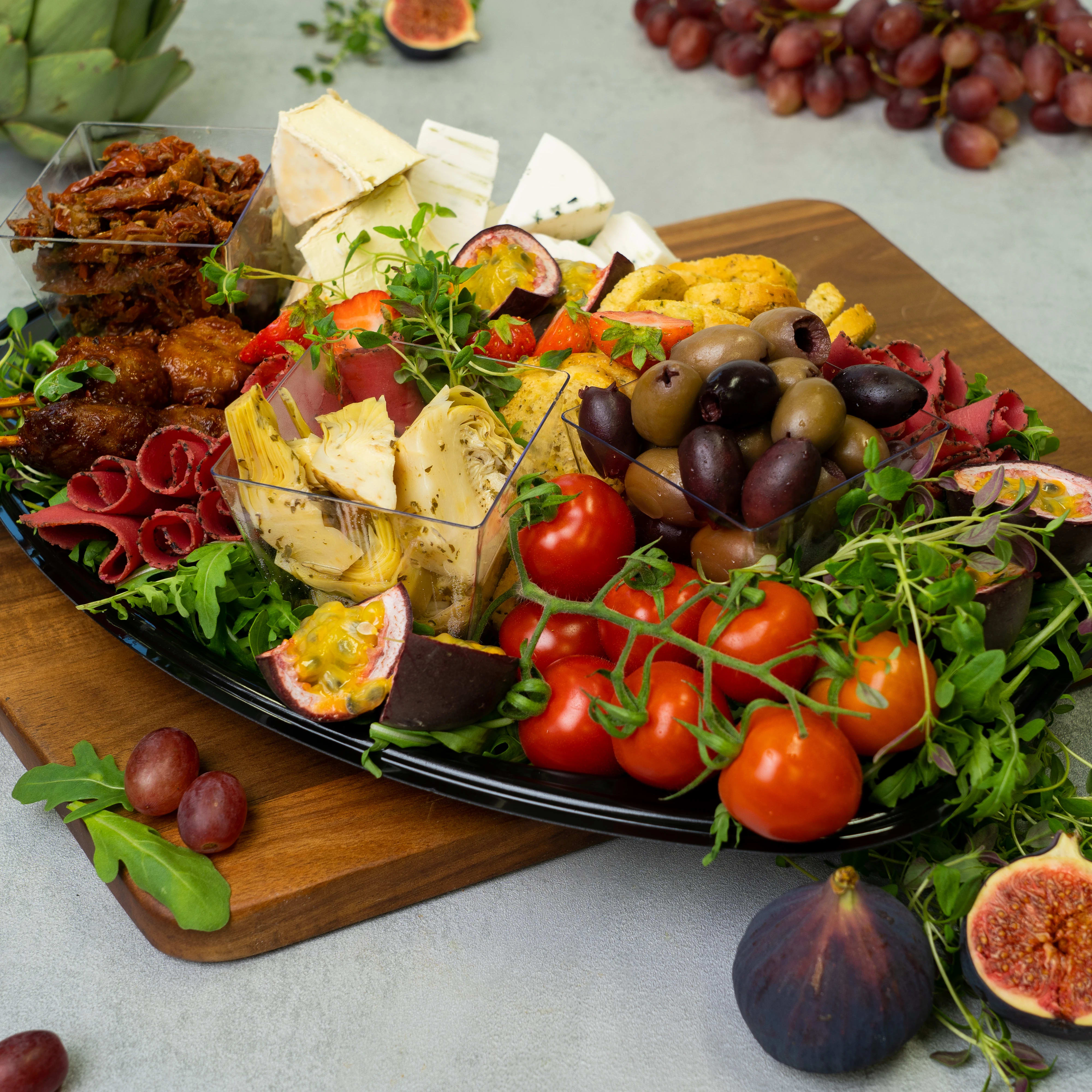 Våra egna chark- och ostbrickor | Catering ICA Kvantum BEA Livsmedel