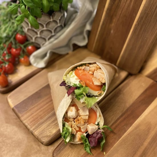 Kyckling wrap med fetaostkräm | Catering ICA Maxi Sandviken