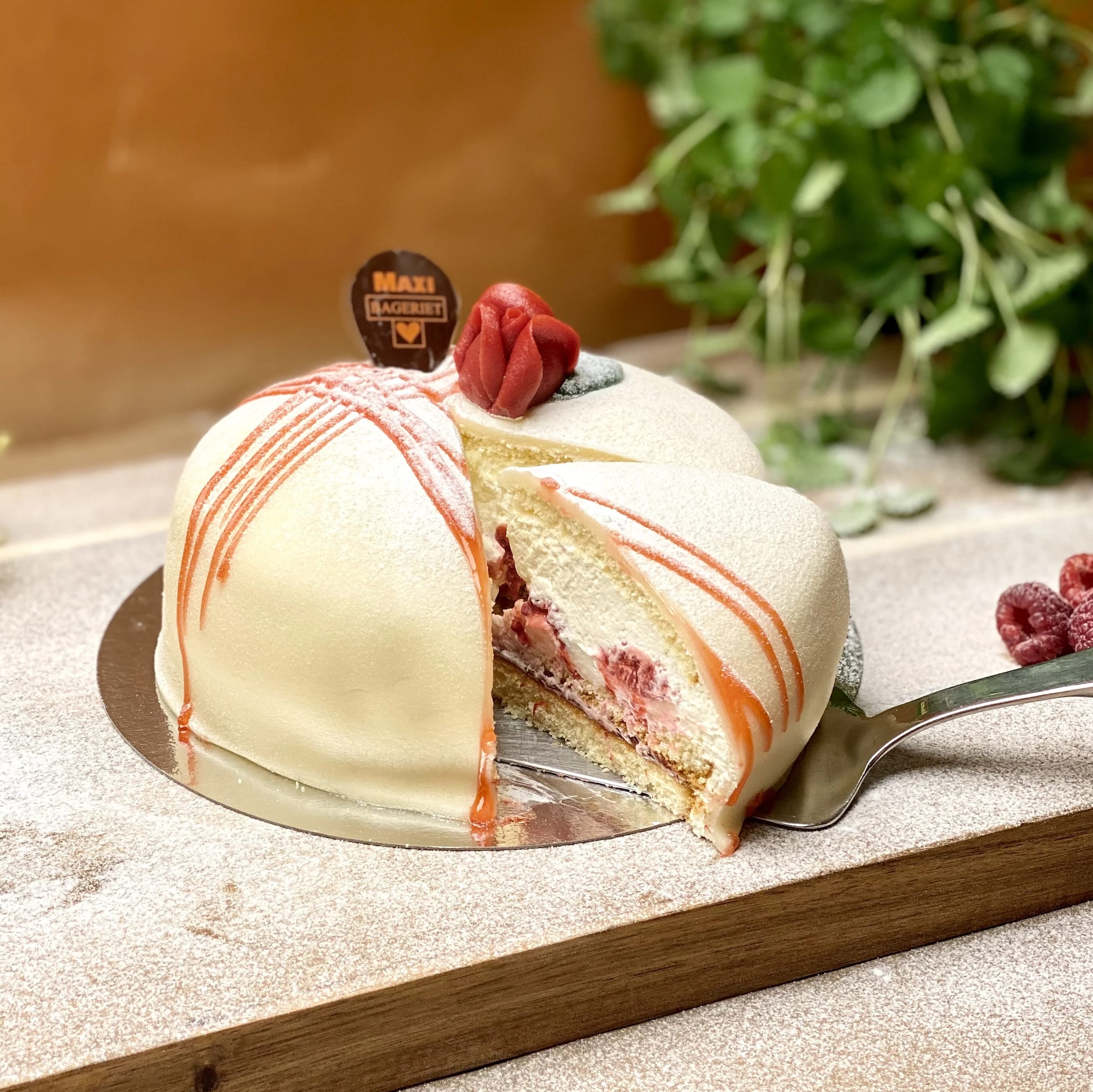 Tårtor och bakelser | Catering ICA Maxi Kumla