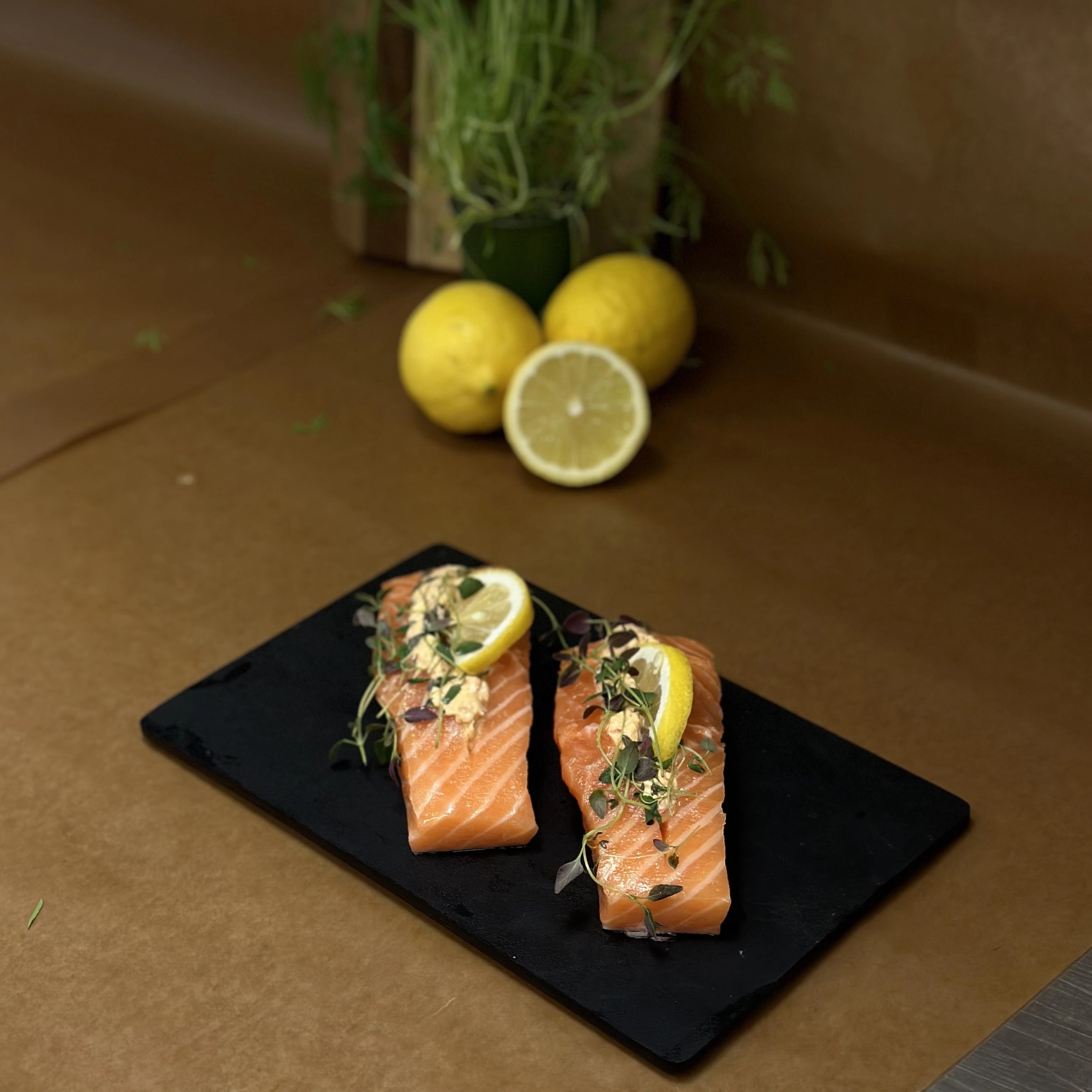 Laxfilé fylld med medelhavsröra | Catering ICA Maxi Häggvik