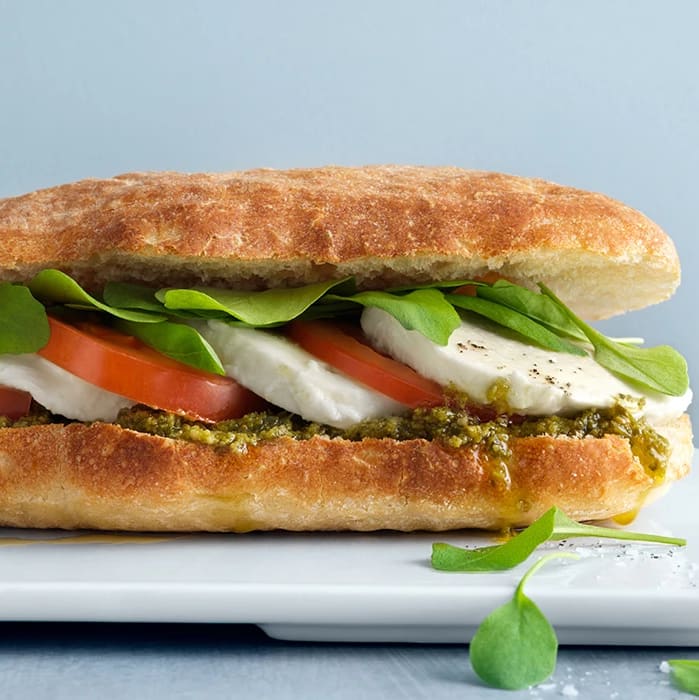 Baguette kyckling & pesto | Catering by Maxi Österåker