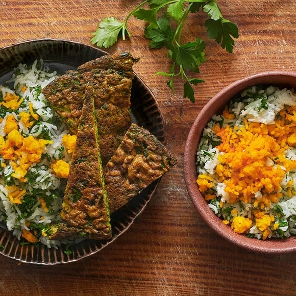 Sabzi polo med koko sabzi – örtris med persisk omelett | Recept ICA.se
