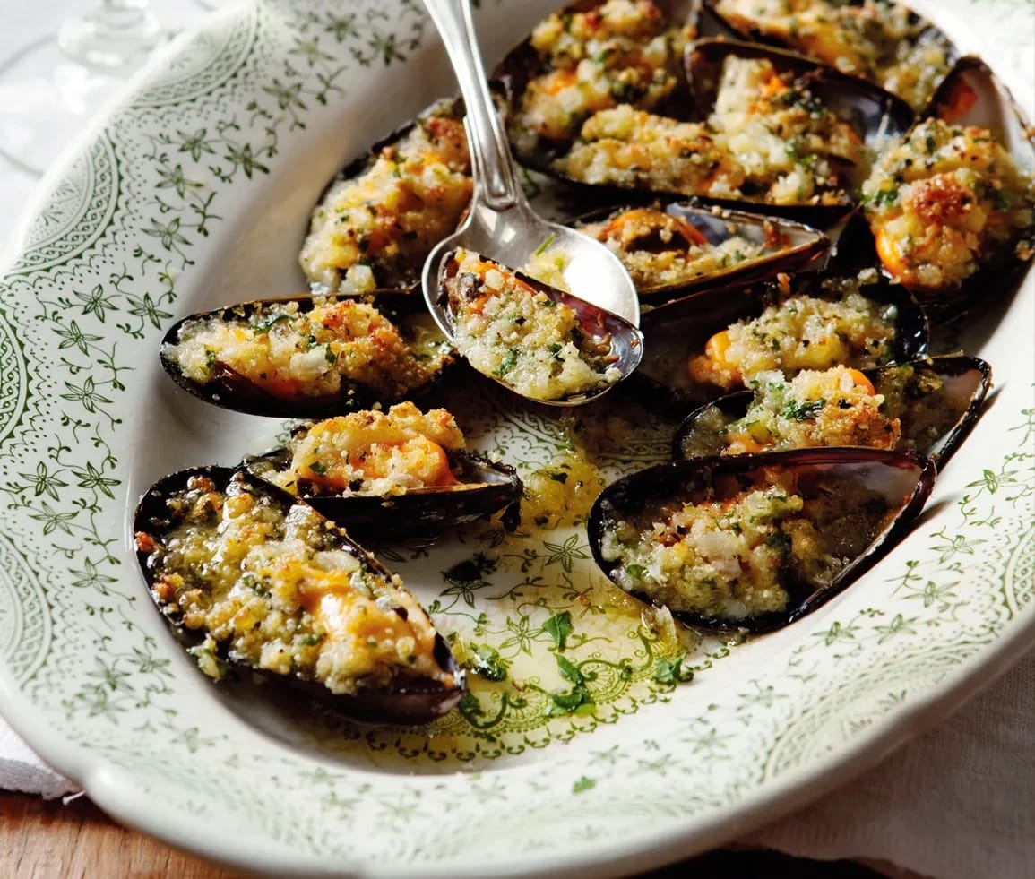 Vitlöksgratinerade musslor | Recept ICA.se